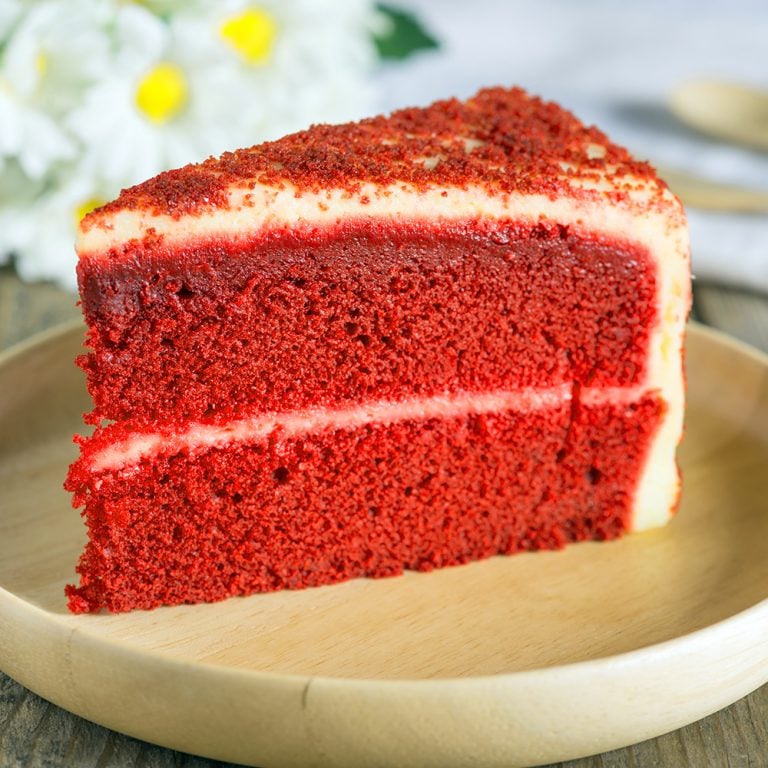 Bright red cake recipe (or any color) great for carving | Sugar Geek Show