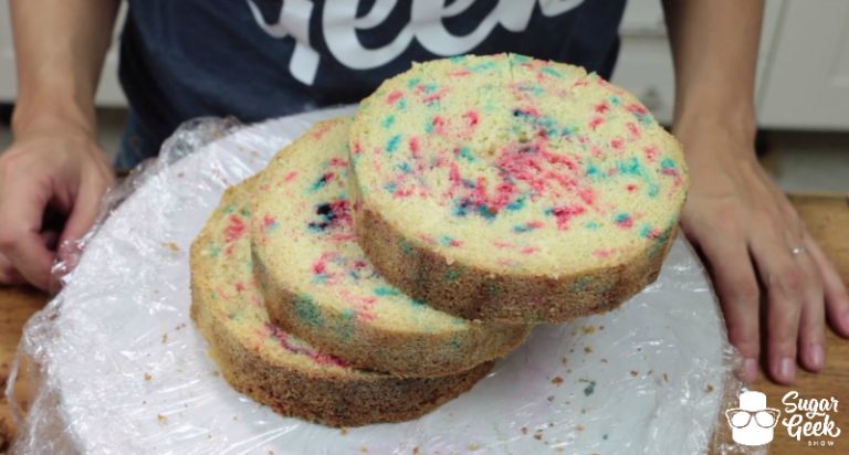 Cake Decorating Basics: Leveling and Torting – Sugar Geek Show