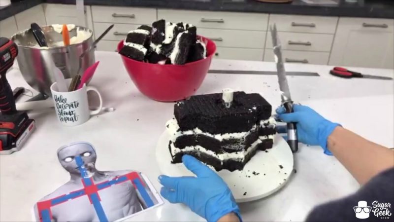 Sculpted Bust Cake Tutorial – Sugar Geek Show