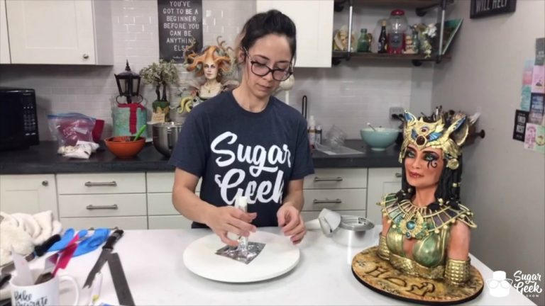 Sculpted Bust Cake Tutorial – Sugar Geek Show