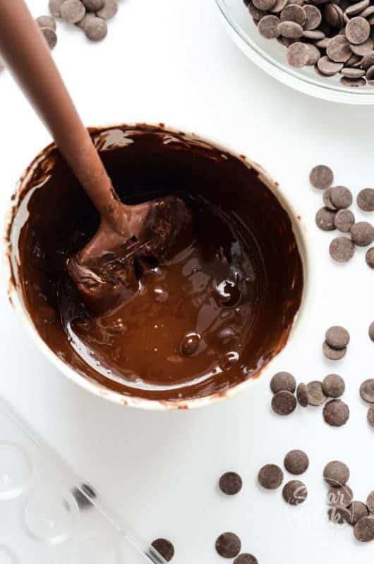 6 Easy and Creative Chocolate Decorations | Sugar Geek Show