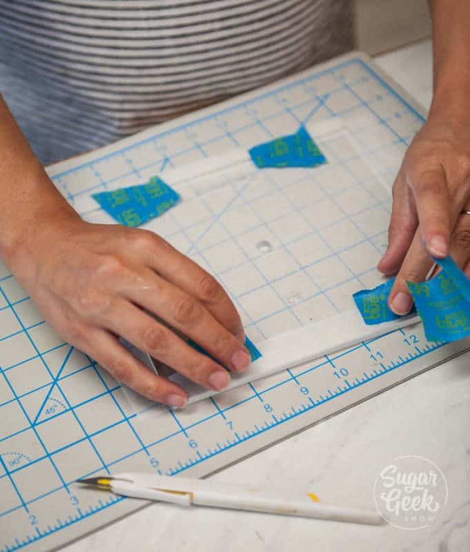 Square cake with acrylics tutorial + video | Sugar Geek Show