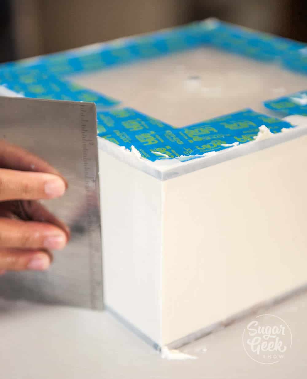 Square cake with acrylics tutorial + video | Sugar Geek Show
