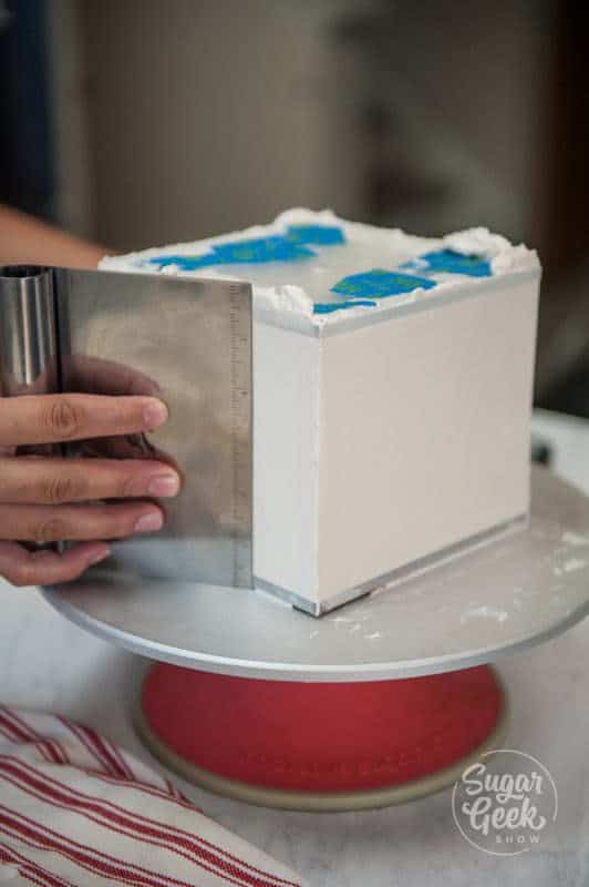 Square cake with acrylics tutorial + video | Sugar Geek Show