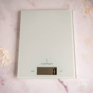 How To Use A Digital Kitchen Scale For Baking | Sugar Geek Show