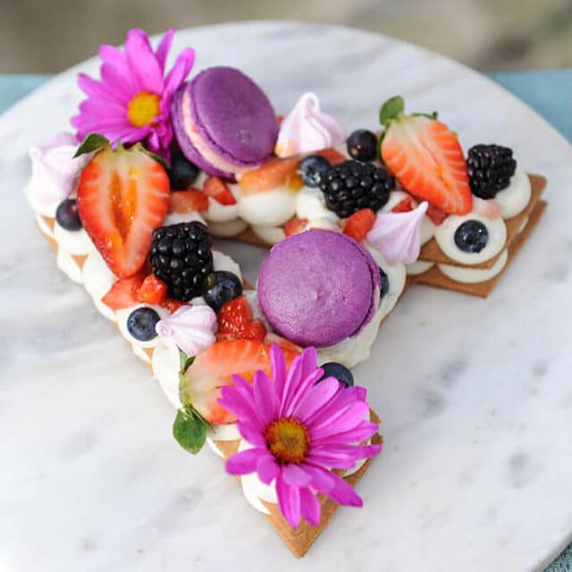 Cream tart recipe + video + cake recipe - Sugar Geek Show