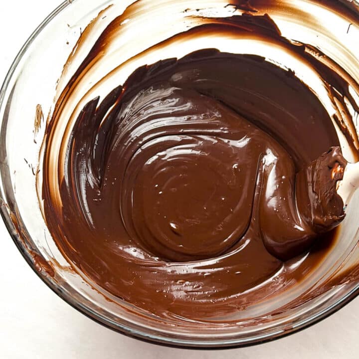 6 Easy and Creative Chocolate Decorations | Sugar Geek Show