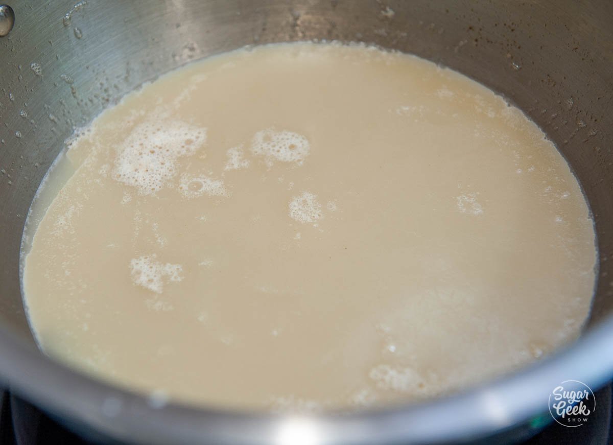 Donut cake with maple buttercream – Sugar Geek Show