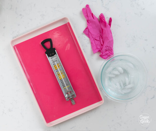 Smooth and Shiny Candy Apple Recipe + Video – Sugar Geek Show