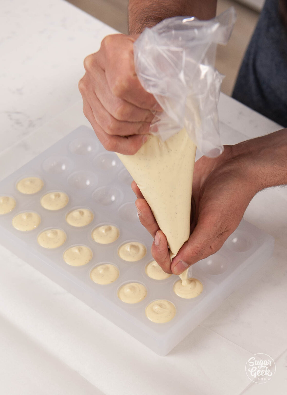 White Chocolate Bonbons With Vanilla Bean Ganache – Sugar Geek Show