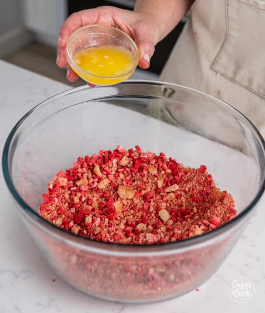 How to Make Easy Strawberry Crunch Topping – Sugar Geek Show