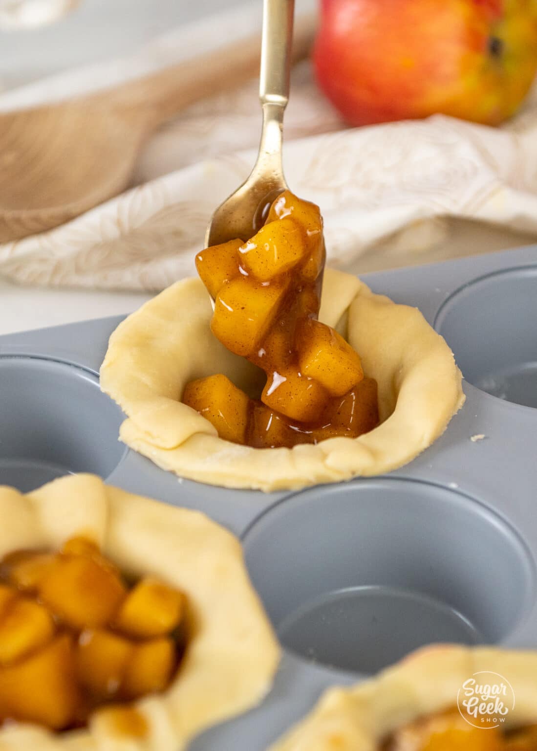 Mini Apple Pies – Sugar Geek Show