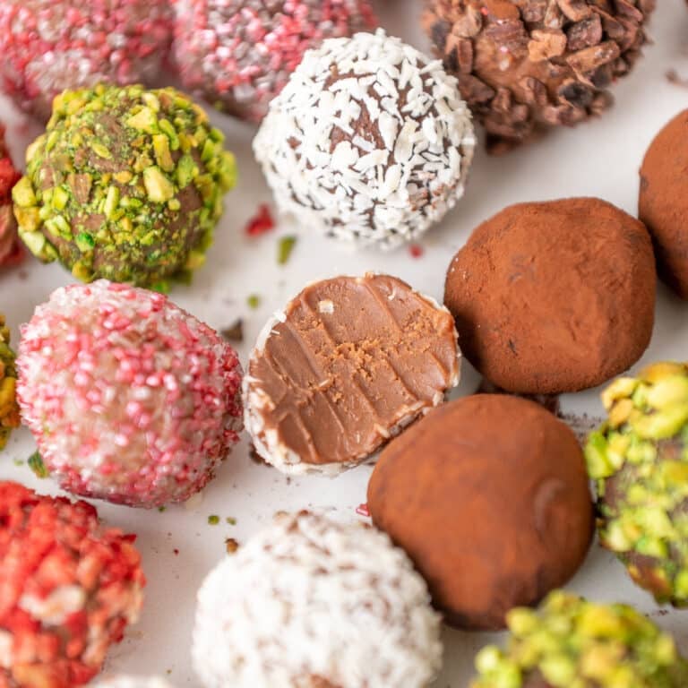 Easy Chocolate Ganache Recipe + Video – Sugar Geek Show