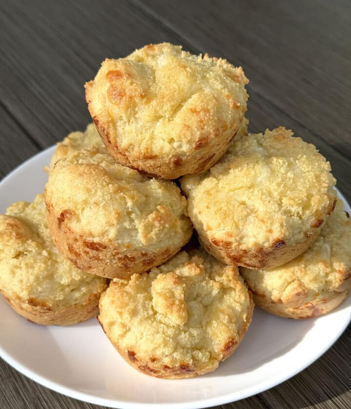 Fluffy Keto Biscuits – Sugar Geek Show