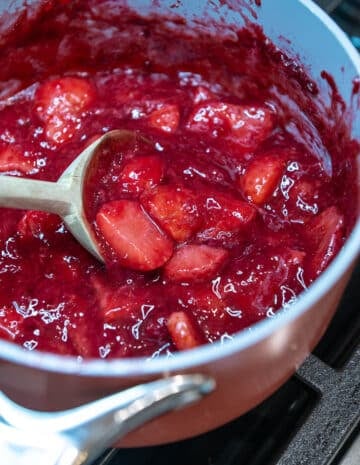10 Minute Strawberry Topping – Sugar Geek Show