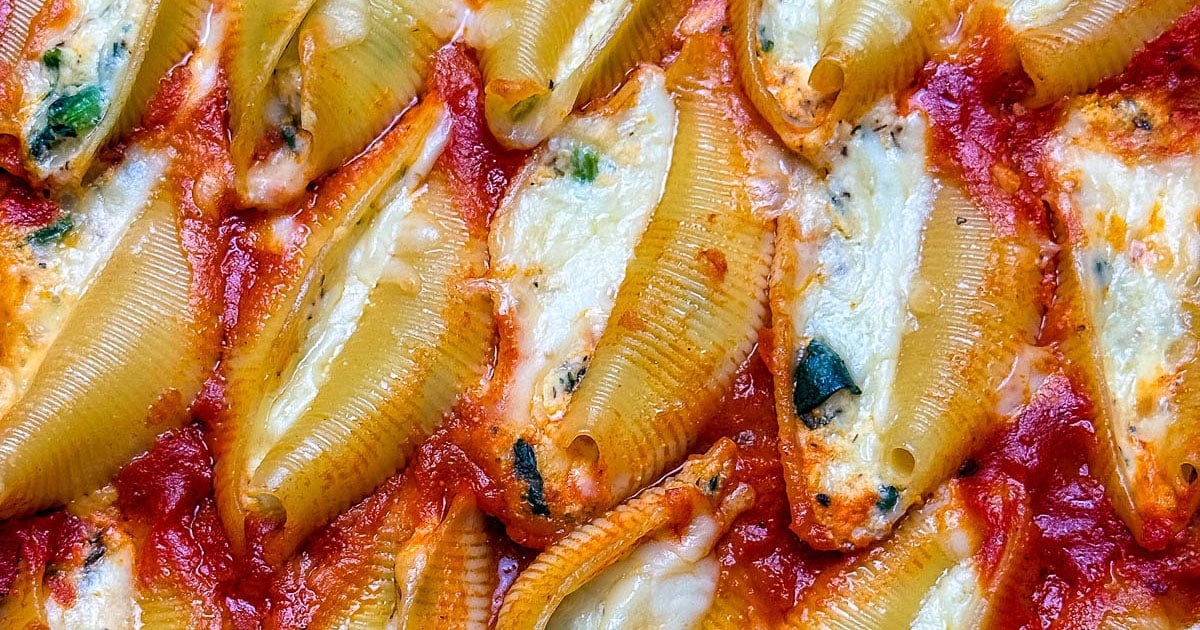 Stuffed Shells With Spinach & Ricotta